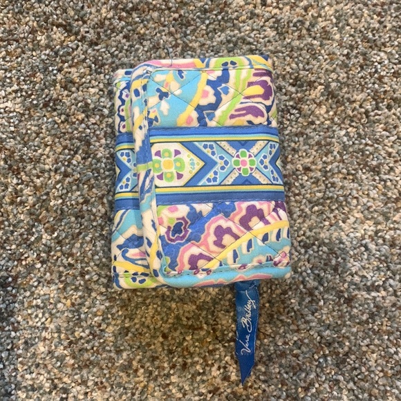 Vera Bradley | Bags | Vera Bradley Trifold Wallet | Poshmark